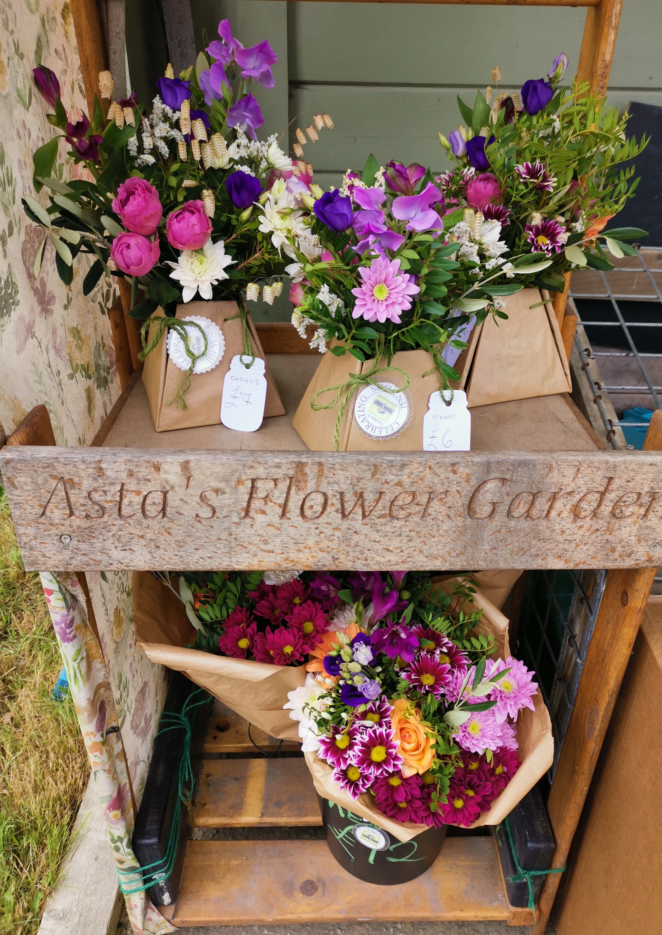 Farm Shop Stands – Asta's Flower Garden